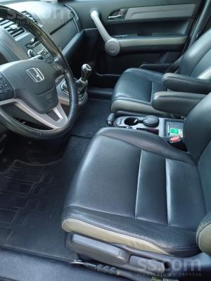Honda CR-V 2007 in Riga, with an engine capacity of 2.00 L and mileage of 140 thousand km for 5300 €, photo 6 on AUTOMOTO.COM.LV