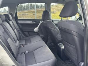 Honda CR-V 2007 Narva, ar dzinēja tilpumu 2.00 L un nobraukumu 255 tūkst. km par 3500 €, foto 18 vietnē AUTOMOTO.COM.LV