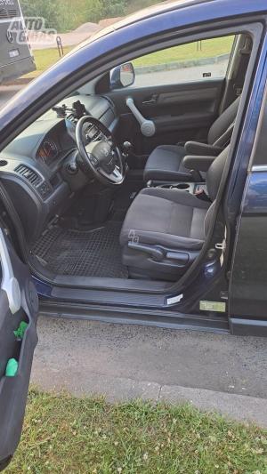 Honda CR-V 2007 in Vilnius, with an engine capacity of 2.20 L and mileage of 333 thousand km for 3100 €, photo 6 on AUTOMOTO.COM.LV