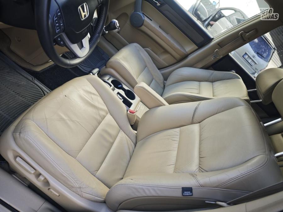 Honda CR-V 2007 Viļņa, ar dzinēja tilpumu 2.20 L un nobraukumu 407 tūkst. km par 2600 €, foto 9 vietnē AUTOMOTO.COM.LV