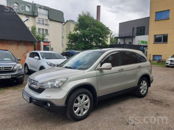 Honda CR-V 2007 in Daugavpils, with an engine capacity of 2.20 L and mileage of 0 thousand km for 5150 €, photo 1 on AUTOMOTO.COM.LV