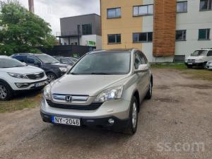 Honda CR-V 2007 in Daugavpils, with an engine capacity of 2.20 L and mileage of 0 thousand km for 5150 €, photo 3 on AUTOMOTO.COM.LV