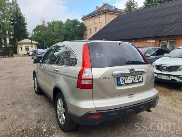 Honda CR-V 2007 in Daugavpils, with an engine capacity of 2.20 L and mileage of 0 thousand km for 5150 €, photo 7 on AUTOMOTO.COM.LV