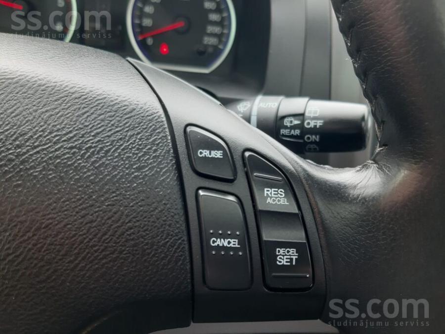 Honda CR-V 2007 in Daugavpils, with an engine capacity of 2.20 L and mileage of 0 thousand km for 5150 €, photo 13 on AUTOMOTO.COM.LV