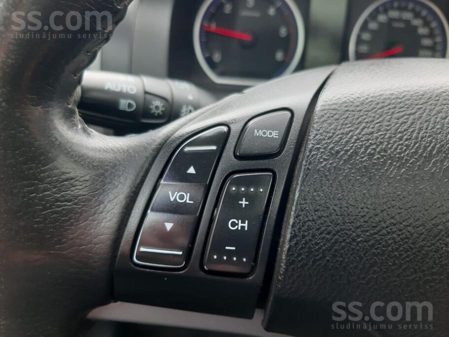 Honda CR-V 2007 in Daugavpils, with an engine capacity of 2.20 L and mileage of 0 thousand km for 5150 €, photo 14 on AUTOMOTO.COM.LV