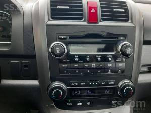 Honda CR-V 2007 in Daugavpils, with an engine capacity of 2.20 L and mileage of 0 thousand km for 5150 €, photo 17 on AUTOMOTO.COM.LV