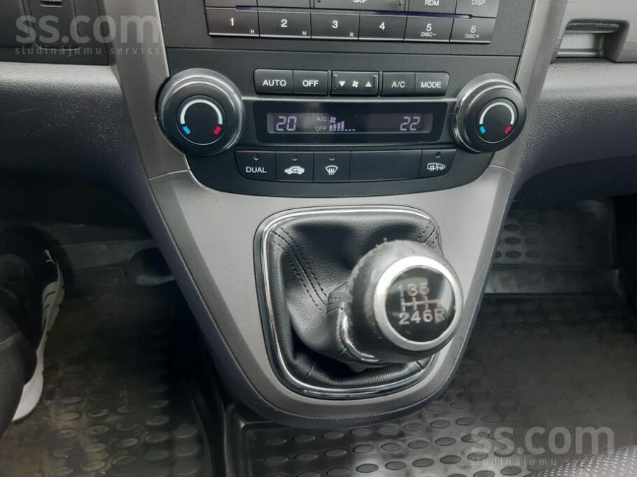 Honda CR-V 2007 in Daugavpils, with an engine capacity of 2.20 L and mileage of 0 thousand km for 5150 €, photo 18 on AUTOMOTO.COM.LV