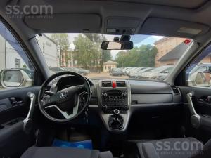 Honda CR-V 2007 in Daugavpils, with an engine capacity of 2.20 L and mileage of 0 thousand km for 5150 €, photo 21 on AUTOMOTO.COM.LV