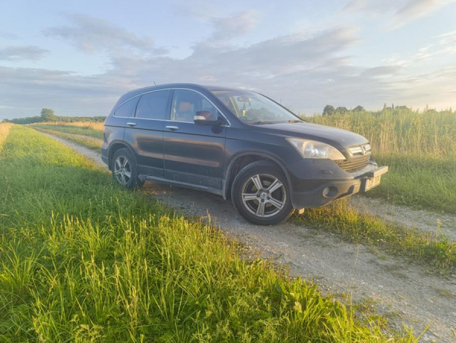 Honda CR-V 2007 Hāpsalu, ar dzinēja tilpumu 2.20 L un nobraukumu 440 tūkst. km par 2650 €, foto 3 vietnē AUTOMOTO.COM.LV