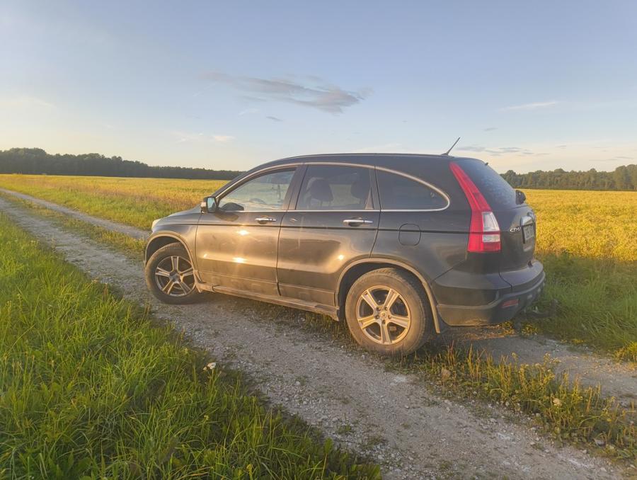 Honda CR-V 2007 Hāpsalu, ar dzinēja tilpumu 2.20 L un nobraukumu 440 tūkst. km par 2650 €, foto 15 vietnē AUTOMOTO.COM.LV