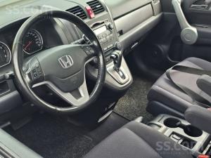 Honda CR-V 2007 Rīga, ar dzinēja tilpumu 2.00 L un nobraukumu 247 tūkst. km par 4950 €, foto 6 vietnē AUTOMOTO.COM.LV