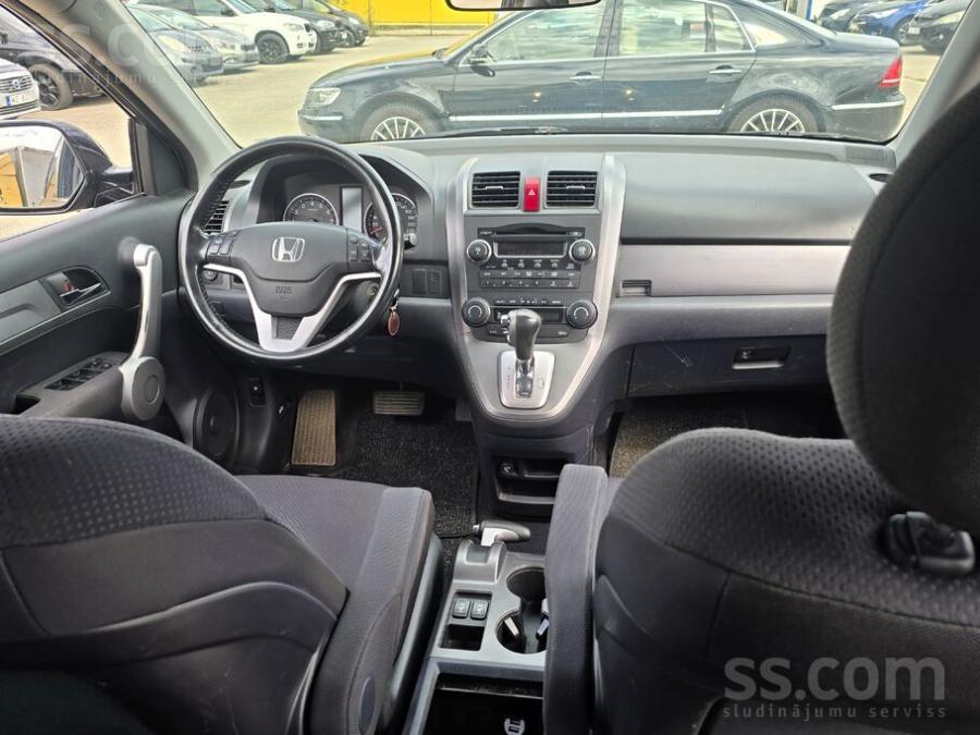 Honda CR-V 2007 Rīga, ar dzinēja tilpumu 2.00 L un nobraukumu 247 tūkst. km par 4950 €, foto 7 vietnē AUTOMOTO.COM.LV