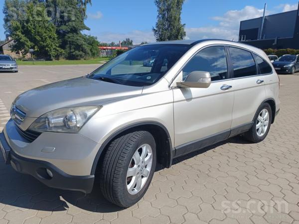 Honda CR-V 2007 Rīga, ar dzinēja tilpumu 2.00 L un nobraukumu 221 tūkst. km par 4567 €, foto 1 vietnē AUTOMOTO.COM.LV