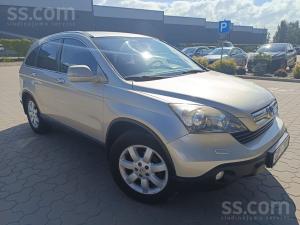 Honda CR-V 2007 Rīga, ar dzinēja tilpumu 2.00 L un nobraukumu 221 tūkst. km par 4567 €, foto 3 vietnē AUTOMOTO.COM.LV