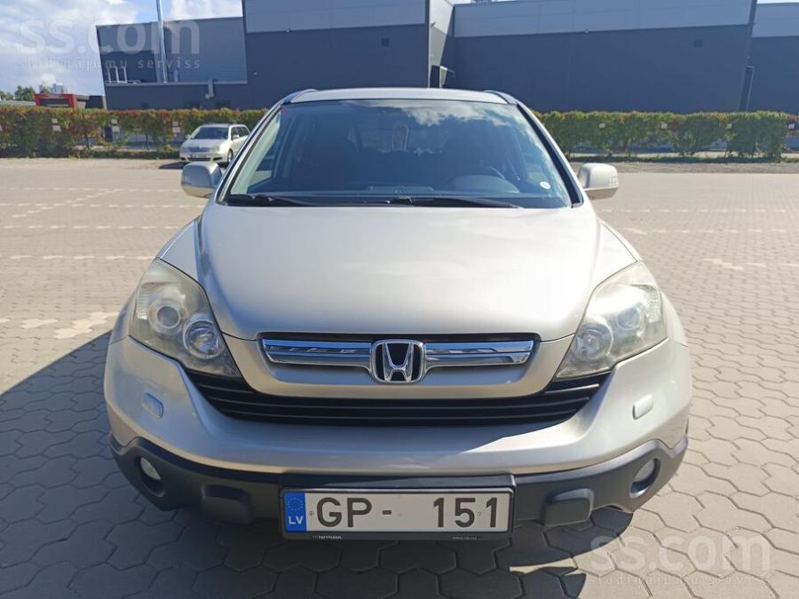Honda CR-V 2007 Rīga, ar dzinēja tilpumu 2.00 L un nobraukumu 221 tūkst. km par 4567 €, foto 4 vietnē AUTOMOTO.COM.LV