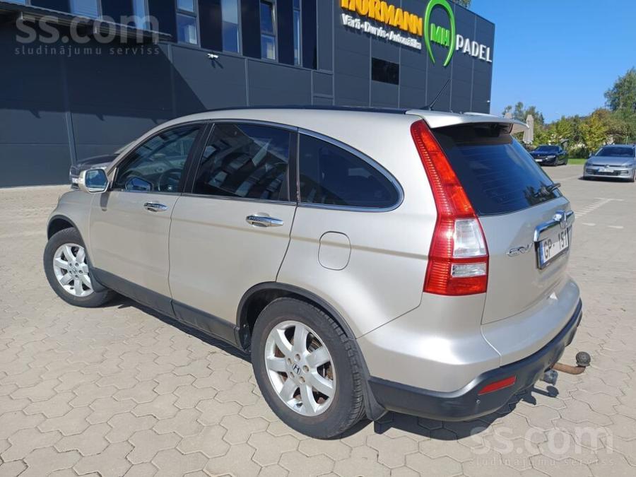 Honda CR-V 2007 Rīga, ar dzinēja tilpumu 2.00 L un nobraukumu 221 tūkst. km par 4567 €, foto 6 vietnē AUTOMOTO.COM.LV