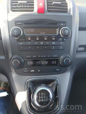 Honda CR-V 2007 Rīga, ar dzinēja tilpumu 2.00 L un nobraukumu 221 tūkst. km par 4567 €, foto 14 vietnē AUTOMOTO.COM.LV