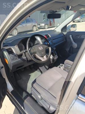 Honda CR-V 2007 Rīga, ar dzinēja tilpumu 2.00 L un nobraukumu 221 tūkst. km par 4567 €, foto 22 vietnē AUTOMOTO.COM.LV