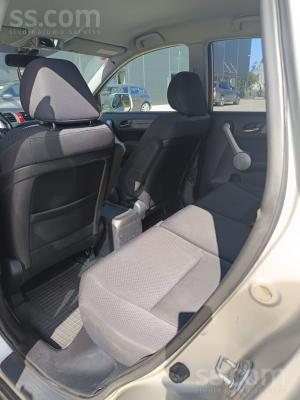 Honda CR-V 2007 Rīga, ar dzinēja tilpumu 2.00 L un nobraukumu 221 tūkst. km par 4567 €, foto 23 vietnē AUTOMOTO.COM.LV
