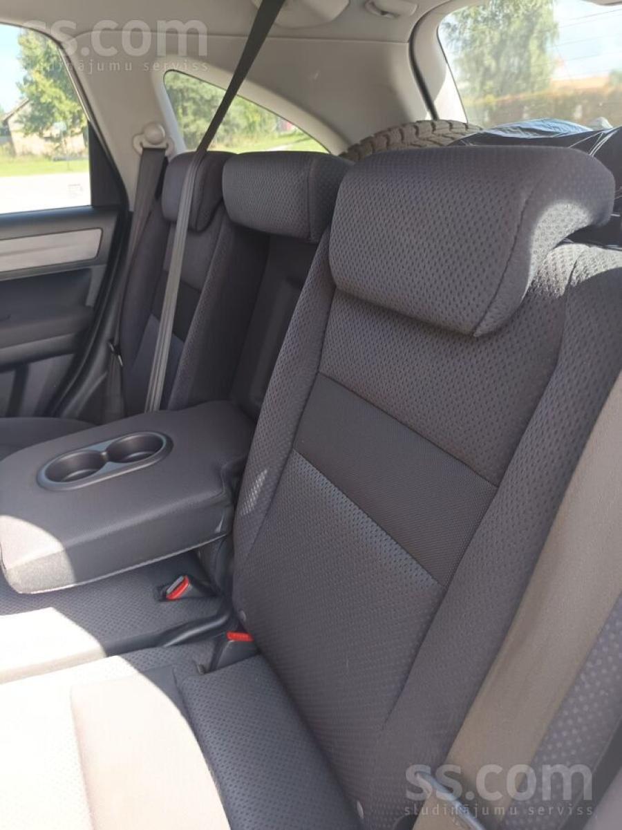 Honda CR-V 2007 Rīga, ar dzinēja tilpumu 2.00 L un nobraukumu 221 tūkst. km par 4567 €, foto 25 vietnē AUTOMOTO.COM.LV