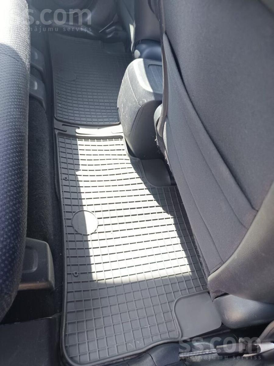 Honda CR-V 2007 Rīga, ar dzinēja tilpumu 2.00 L un nobraukumu 221 tūkst. km par 4567 €, foto 30 vietnē AUTOMOTO.COM.LV