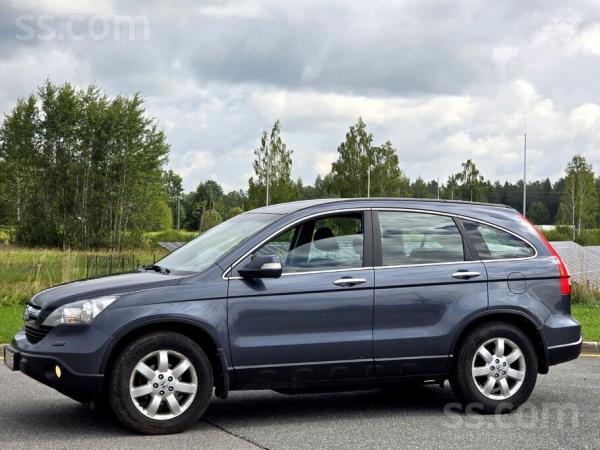 Honda CR-V 2007 Rīga, ar dzinēja tilpumu 2.00 L un nobraukumu 238 tūkst. km par 4900 €, foto 4 vietnē AUTOMOTO.COM.LV