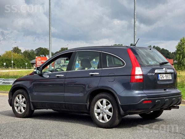 Honda CR-V 2007 Rīga, ar dzinēja tilpumu 2.00 L un nobraukumu 238 tūkst. km par 4900 €, foto 6 vietnē AUTOMOTO.COM.LV