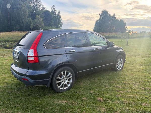 Honda CR-V 2007 Kupiškis, ar dzinēja tilpumu 2.20 L un nobraukumu 227 tūkst. km par 4600 €, foto 5 vietnē AUTOMOTO.COM.LV