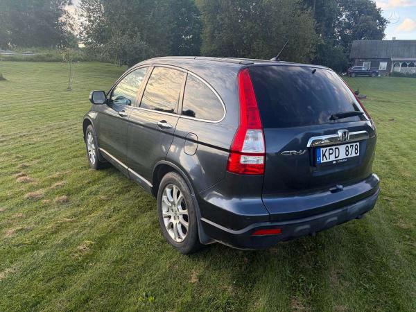 Honda CR-V 2007 Kupiškis, ar dzinēja tilpumu 2.20 L un nobraukumu 227 tūkst. km par 4600 €, foto 6 vietnē AUTOMOTO.COM.LV