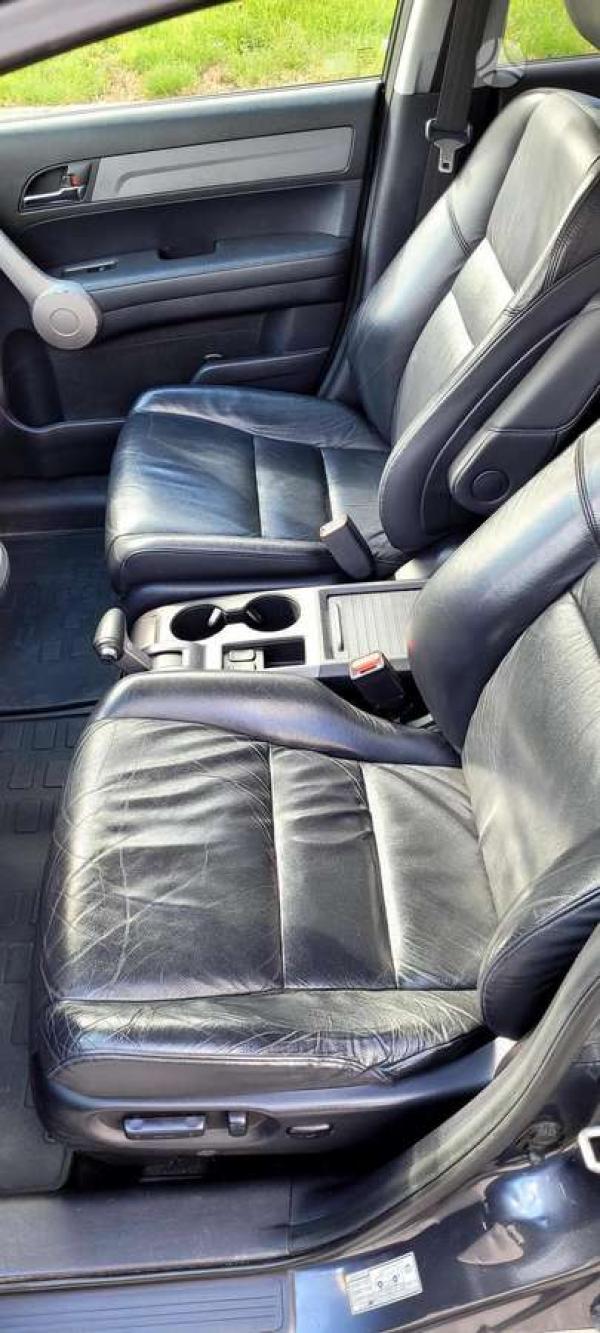 Honda CR-V 2007 in Siauliai, with an engine capacity of 1.99 L and mileage of 367 thousand km for 4200 €, photo 8 on AUTOMOTO.COM.LV