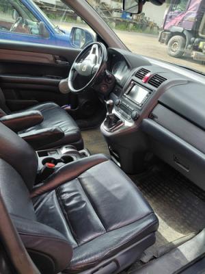 Honda CR-V 2007 Abja-Paluoja, ar dzinēja tilpumu 2.20 L un nobraukumu 350 tūkst. km par 3600 €, foto 9 vietnē AUTOMOTO.COM.LV