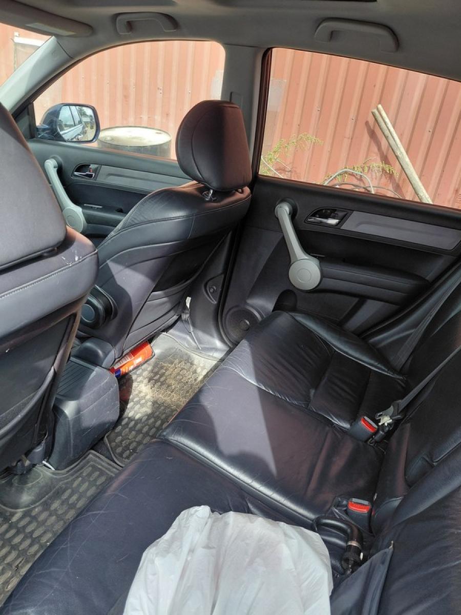 Honda CR-V 2007 Abja-Paluoja, ar dzinēja tilpumu 2.20 L un nobraukumu 350 tūkst. km par 3600 €, foto 15 vietnē AUTOMOTO.COM.LV