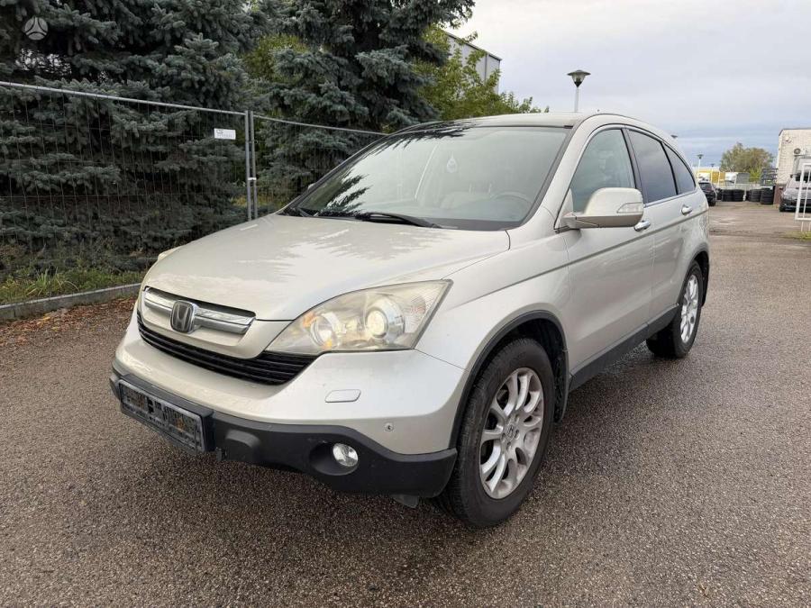 Honda CR-V 2007 Marijampole, ar dzinēja tilpumu 2.00 L un nobraukumu 249 tūkst. km par 3950 €, foto 1 vietnē AUTOMOTO.COM.LV