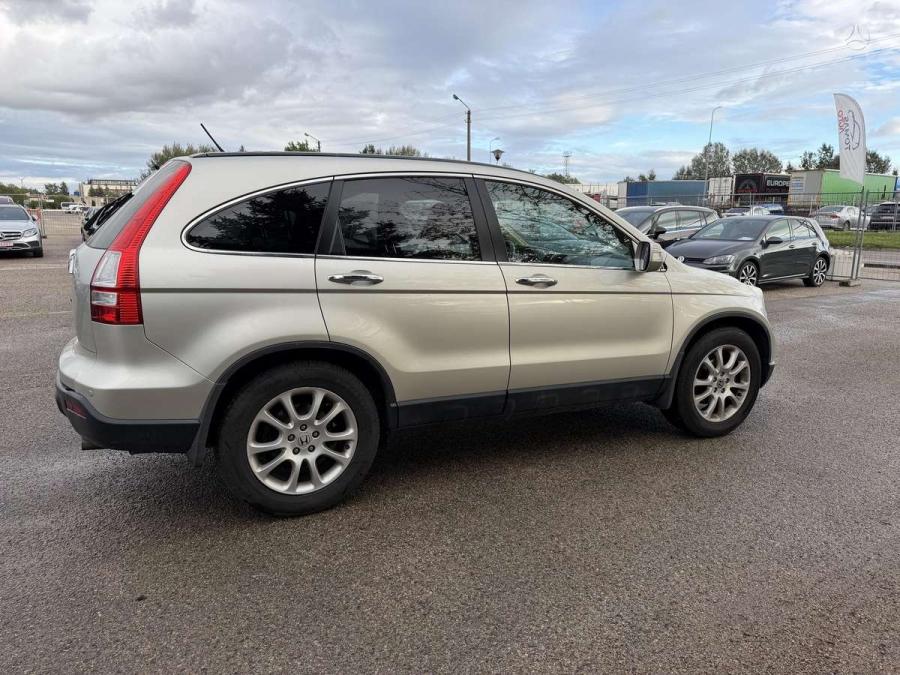 Honda CR-V 2007 Marijampole, ar dzinēja tilpumu 2.00 L un nobraukumu 249 tūkst. km par 3950 €, foto 5 vietnē AUTOMOTO.COM.LV