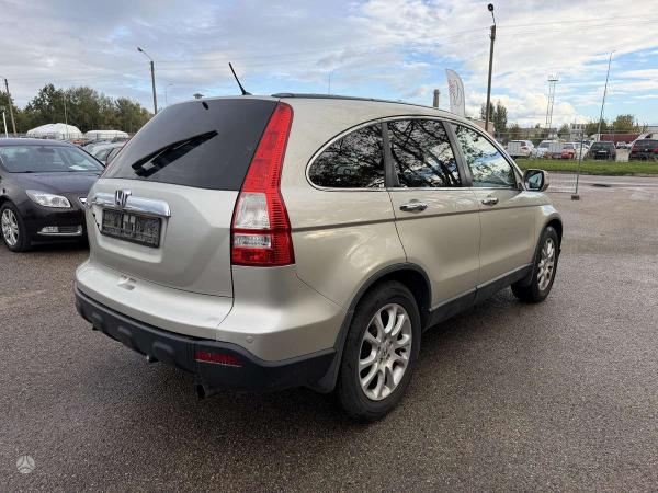 Honda CR-V 2007 Marijampole, ar dzinēja tilpumu 2.00 L un nobraukumu 249 tūkst. km par 3950 €, foto 6 vietnē AUTOMOTO.COM.LV