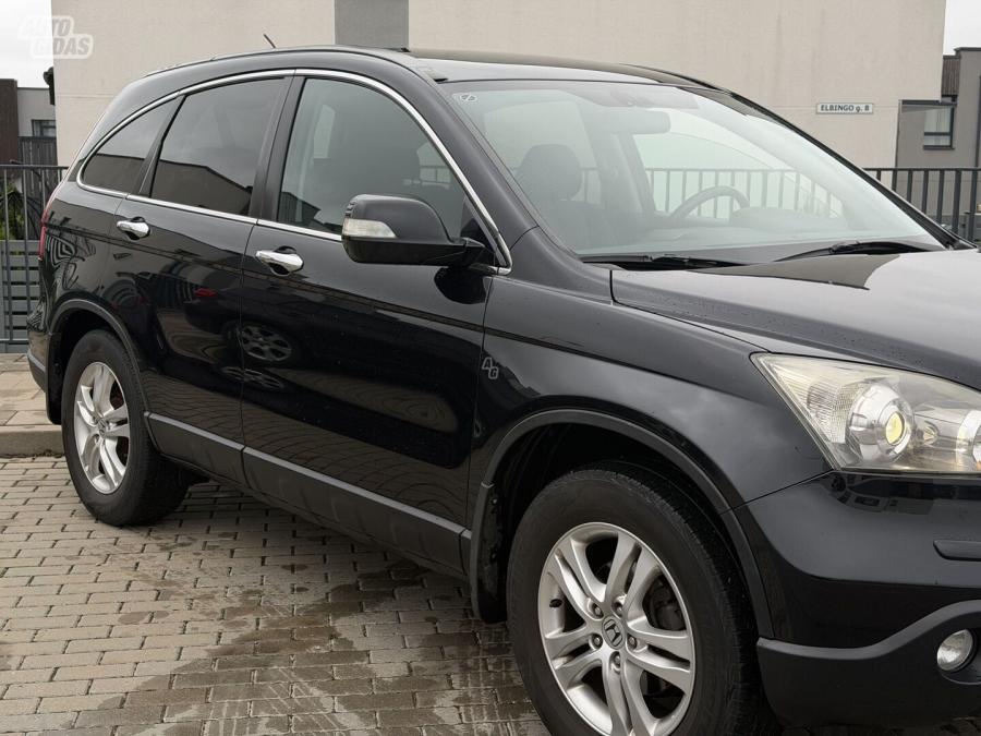 Honda CR-V 2007 in Vilnius, with an engine capacity of 2.00 L and mileage of 245 thousand km for 3800 €, photo 7 on AUTOMOTO.COM.LV