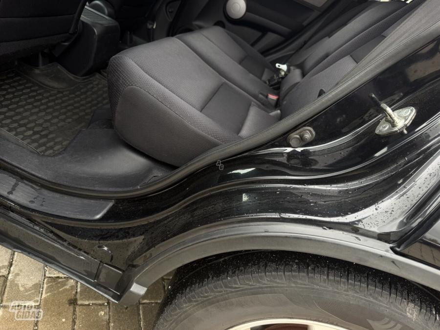 Honda CR-V 2007 in Vilnius, with an engine capacity of 2.00 L and mileage of 245 thousand km for 3800 €, photo 16 on AUTOMOTO.COM.LV