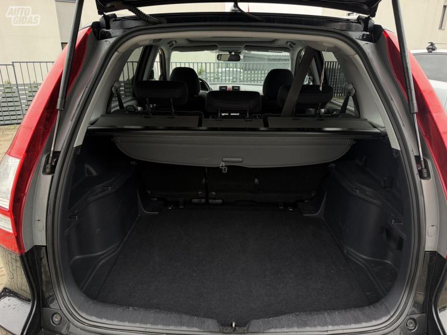 Honda CR-V 2007 in Vilnius, with an engine capacity of 2.00 L and mileage of 245 thousand km for 3800 €, photo 19 on AUTOMOTO.COM.LV