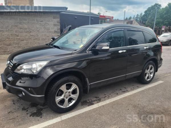 Honda CR-V 2008 in Daugavpils, with an engine capacity of 2.20 L and mileage of 214 thousand km for 6700 €, photo 7 on AUTOMOTO.COM.LV