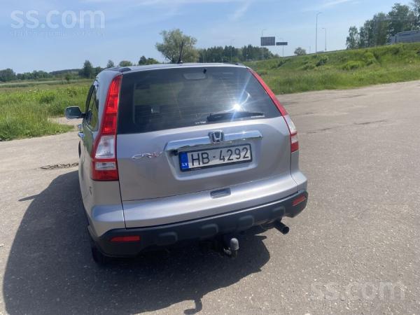 Honda CR-V 2008 Rīga, ar dzinēja tilpumu 2.00 L un nobraukumu 256 tūkst. km par 4750 €, foto 2 vietnē AUTOMOTO.COM.LV