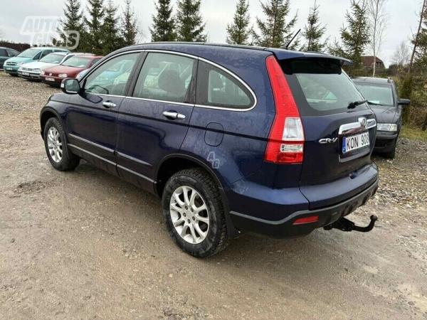 Honda CR-V 2008 in Kretinga, with an engine capacity of 2.20 L and mileage of 348 thousand km for 2650 €, photo 2 on AUTOMOTO.COM.LV
