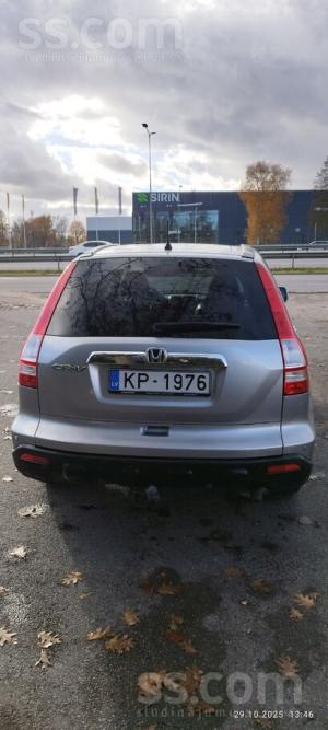 Honda CR-V 2008 Rīga, ar dzinēja tilpumu 2.20 L un nobraukumu 295 tūkst. km par 4000 €, foto 3 vietnē AUTOMOTO.COM.LV