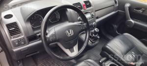 Honda CR-V 2008 Rīga, ar dzinēja tilpumu 2.20 L un nobraukumu 295 tūkst. km par 4000 €, foto 5 vietnē AUTOMOTO.COM.LV