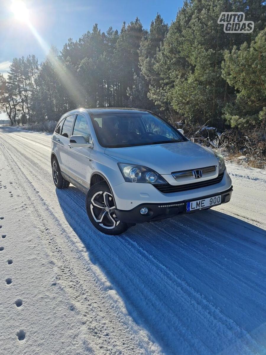 Honda CR-V 2008 in Vilnius, with an engine capacity of 2.00 L and mileage of 318 thousand km for 4400 €, photo 3 on AUTOMOTO.COM.LV