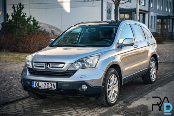 Honda CR-V 2008 Rīga, ar dzinēja tilpumu 2.00 L un nobraukumu 280 tūkst. km par 4990 €, foto 1 vietnē AUTOMOTO.COM.LV
