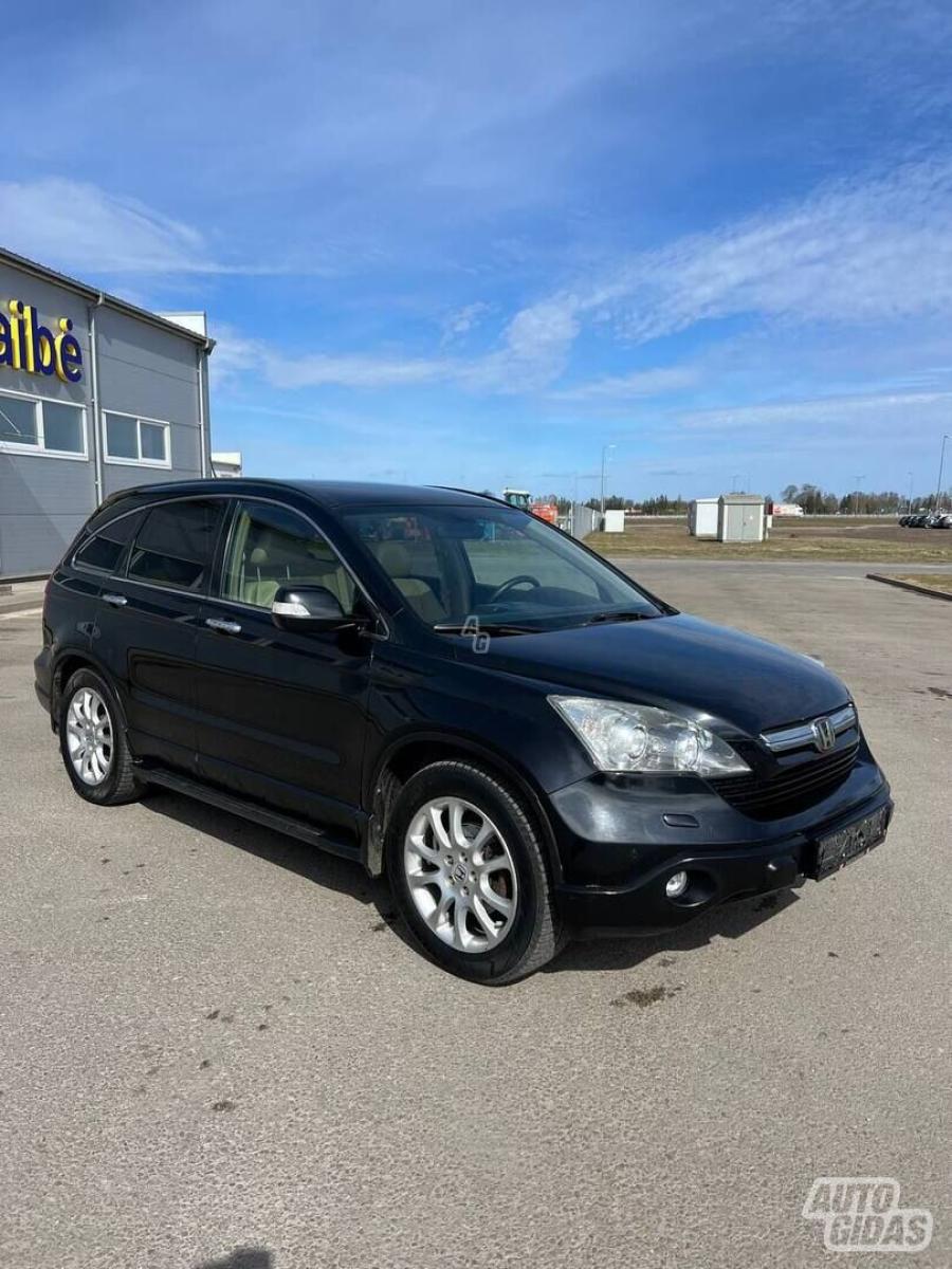 Honda CR-V 2008 in Marijampole, with an engine capacity of 2.20 L and mileage of 320 thousand km for 3950 €, photo 3 on AUTOMOTO.COM.LV