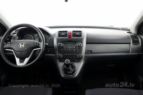 Honda CR-V 2008 in Tallinn, with an engine capacity of 2.00 L and mileage of 268 thousand km for 2999 €, photo 5 on AUTOMOTO.COM.LV