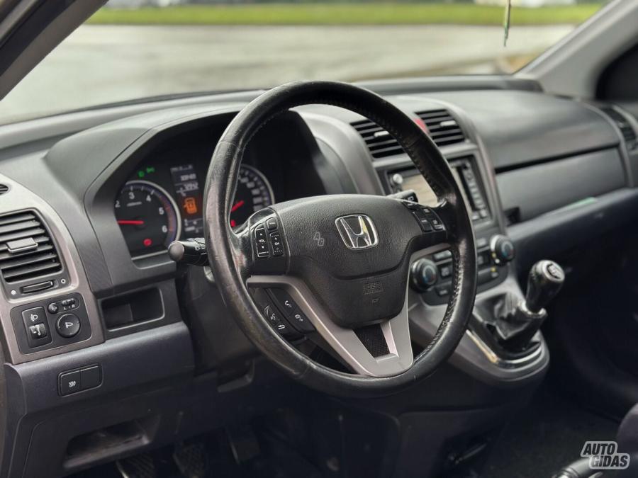 Honda CR-V 2008 in Kaunas, with an engine capacity of 2.20 L and mileage of 303 thousand km for 5000 €, photo 8 on AUTOMOTO.COM.LV