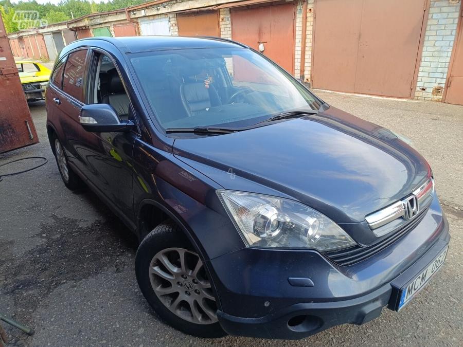 Honda CR-V 2008 in Kaunas, with an engine capacity of 2.20 L and mileage of 345 thousand km for 2000 €, photo 3 on AUTOMOTO.COM.LV