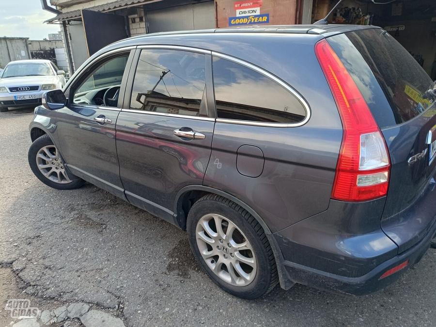 Honda CR-V 2008 in Kaunas, with an engine capacity of 2.20 L and mileage of 345 thousand km for 2000 €, photo 5 on AUTOMOTO.COM.LV